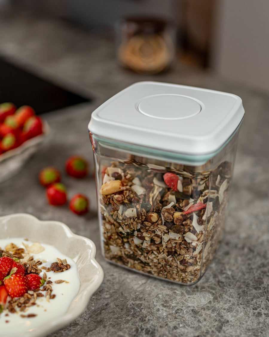 Förvaringsburk med klicklock 0.9 l – Sortix